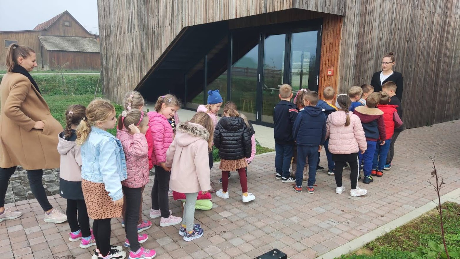 Grupni posjeti vrtićanaca i učenika Posjetiteljskom centru "Crna roda ...